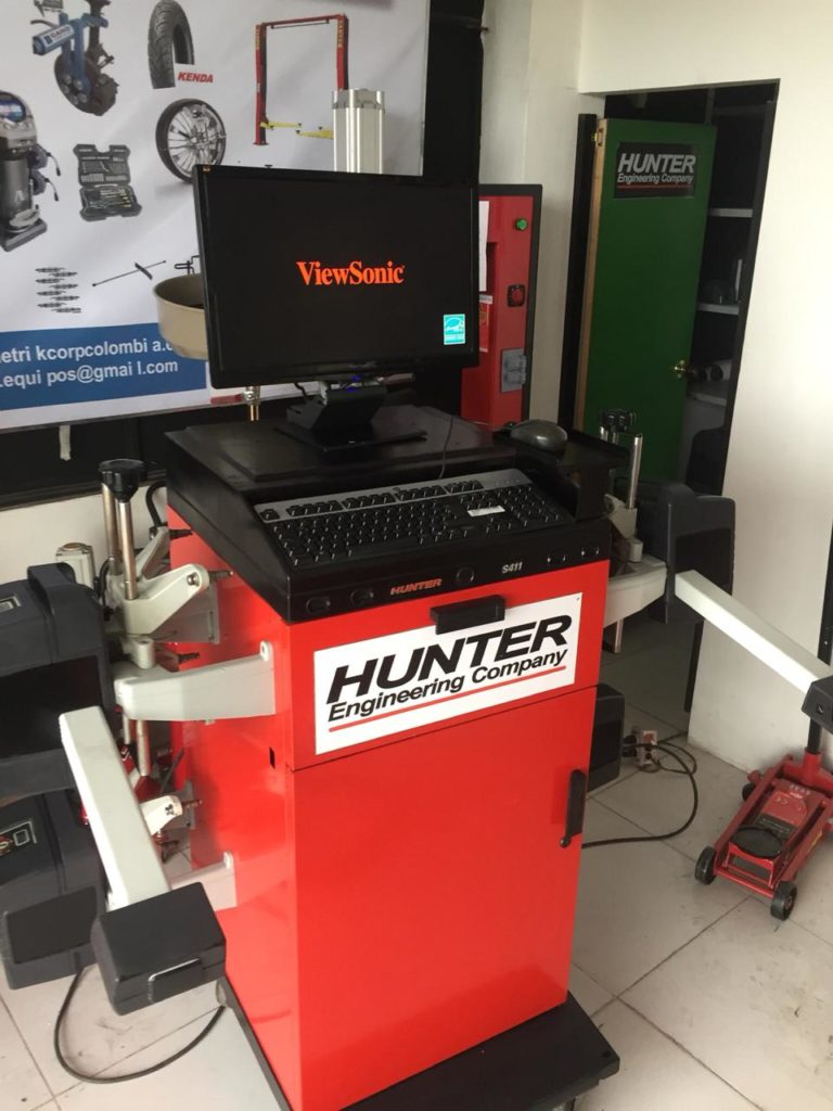 ALINEADOR HUNTER P411 CON DSP250 - Isocol SAS